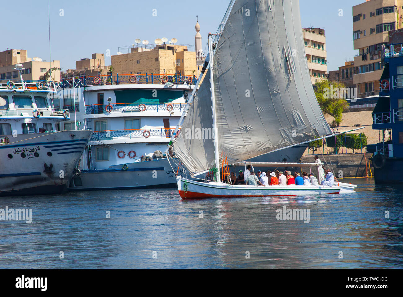Faluca del nilo hi-res stock photography and images - Alamy