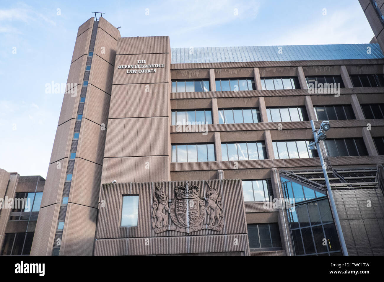Liverpool crown court building hi-res stock photography and images - Alamy