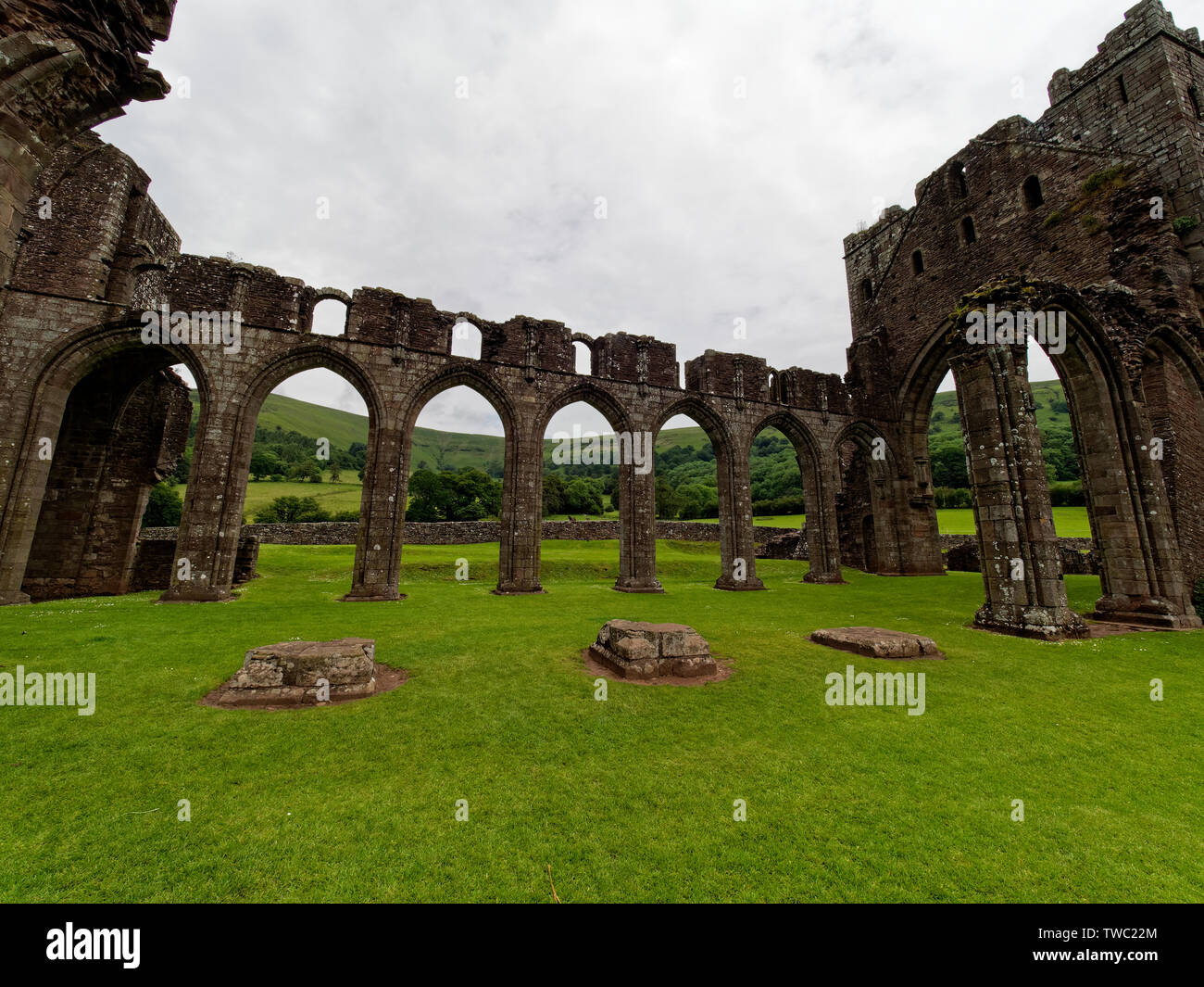 Llanthony priory hotel hi-res stock photography and images - Alamy