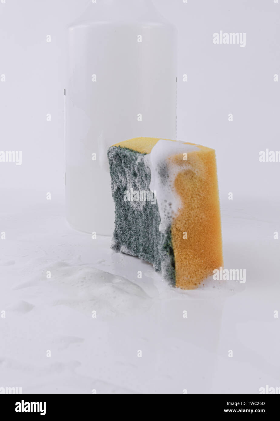 Detergent spray cleaner sponge hi-res stock photography and images - Alamy