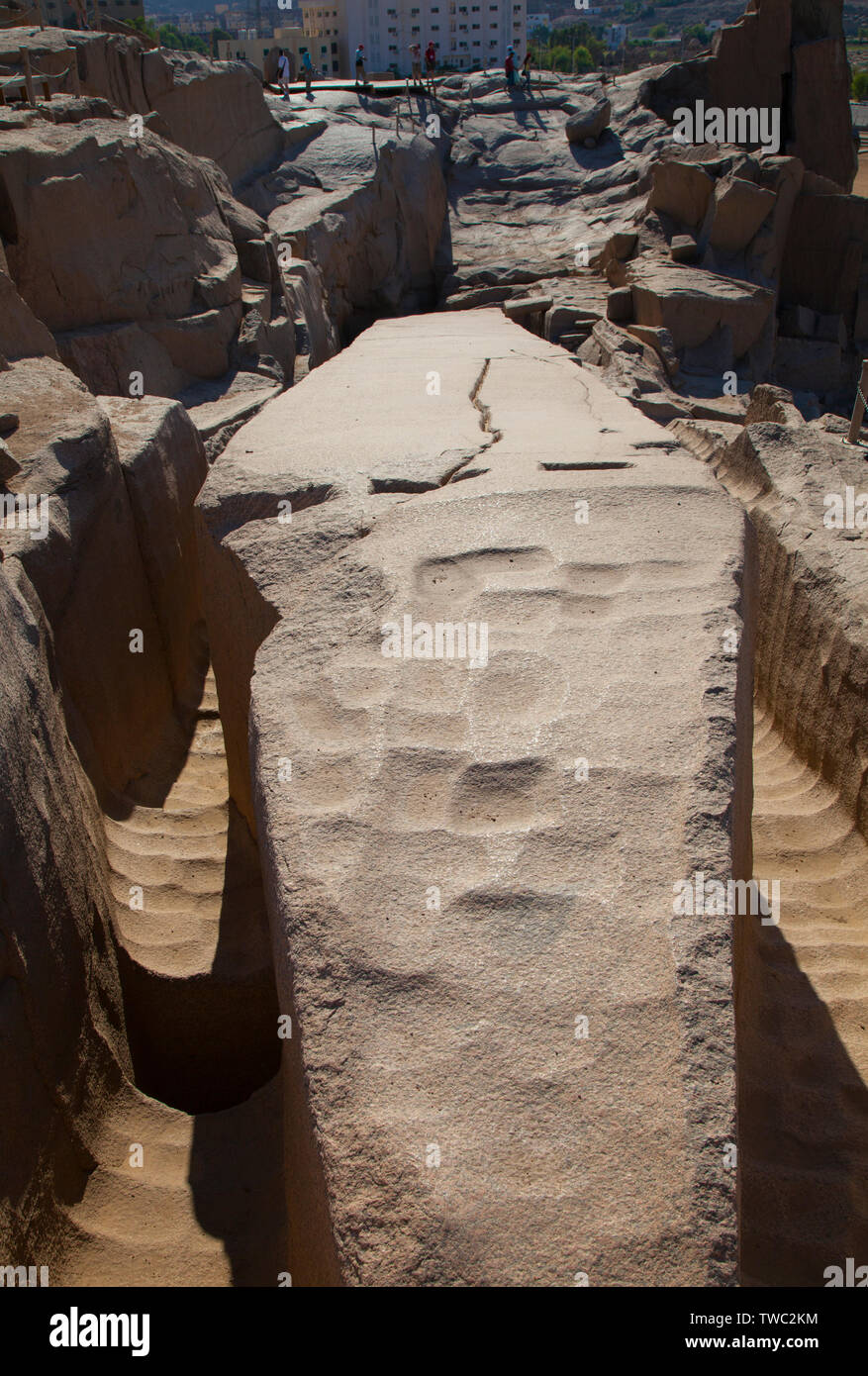 Obelisco inacabado del Imperio Nuevo,Assuan, Valle del Nilo, Egipto ...