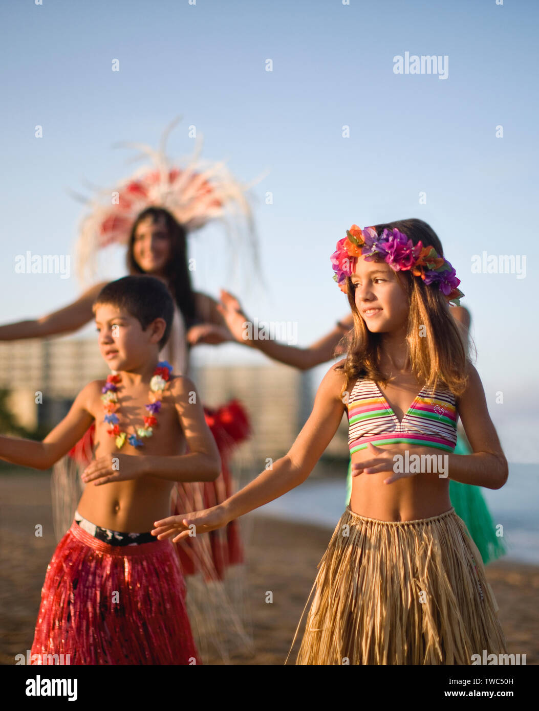 Children dancing 10 years hi-res stock photography and images - Alamy