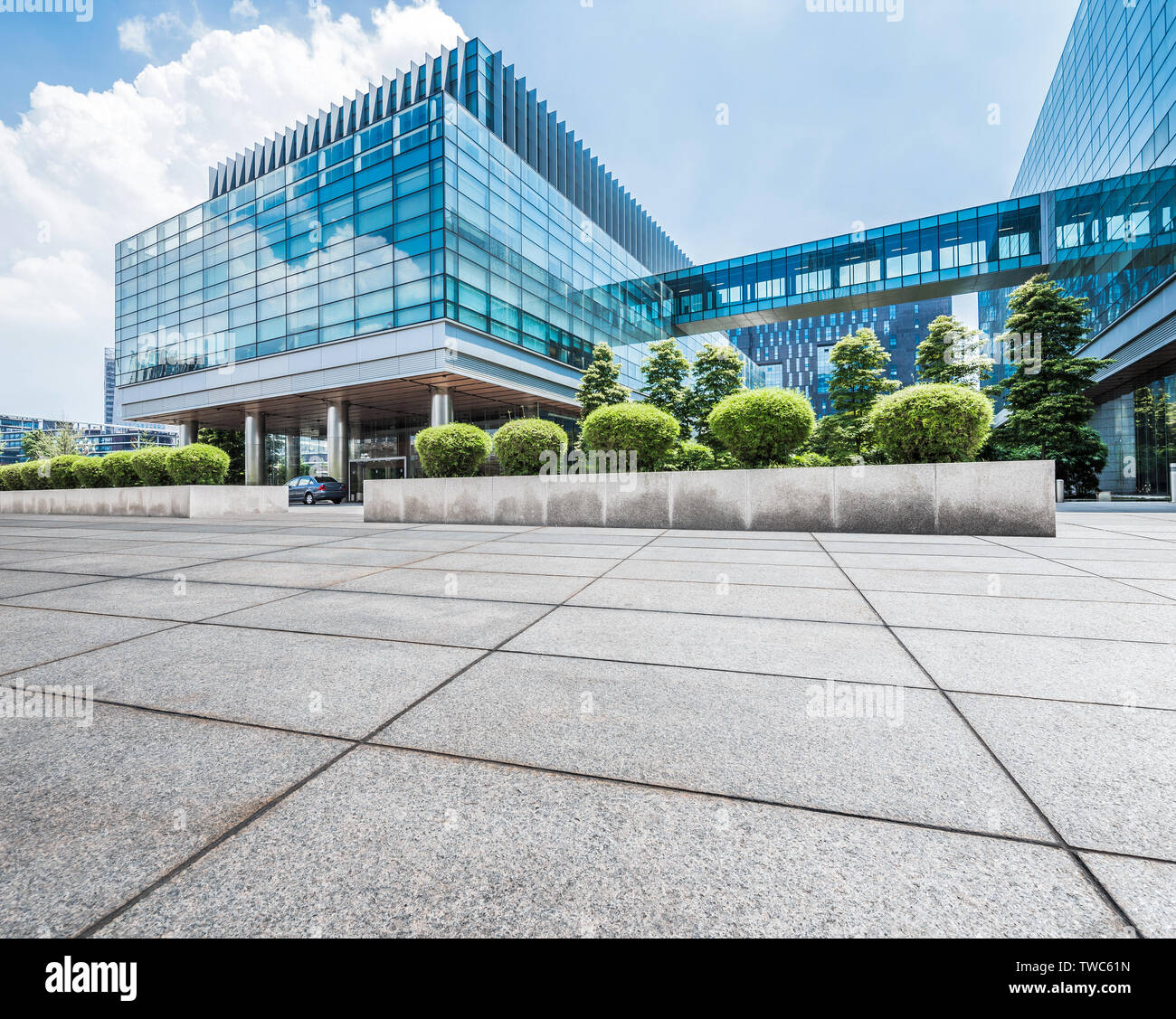 Empty floor near modern building Stock Photo - Alamy