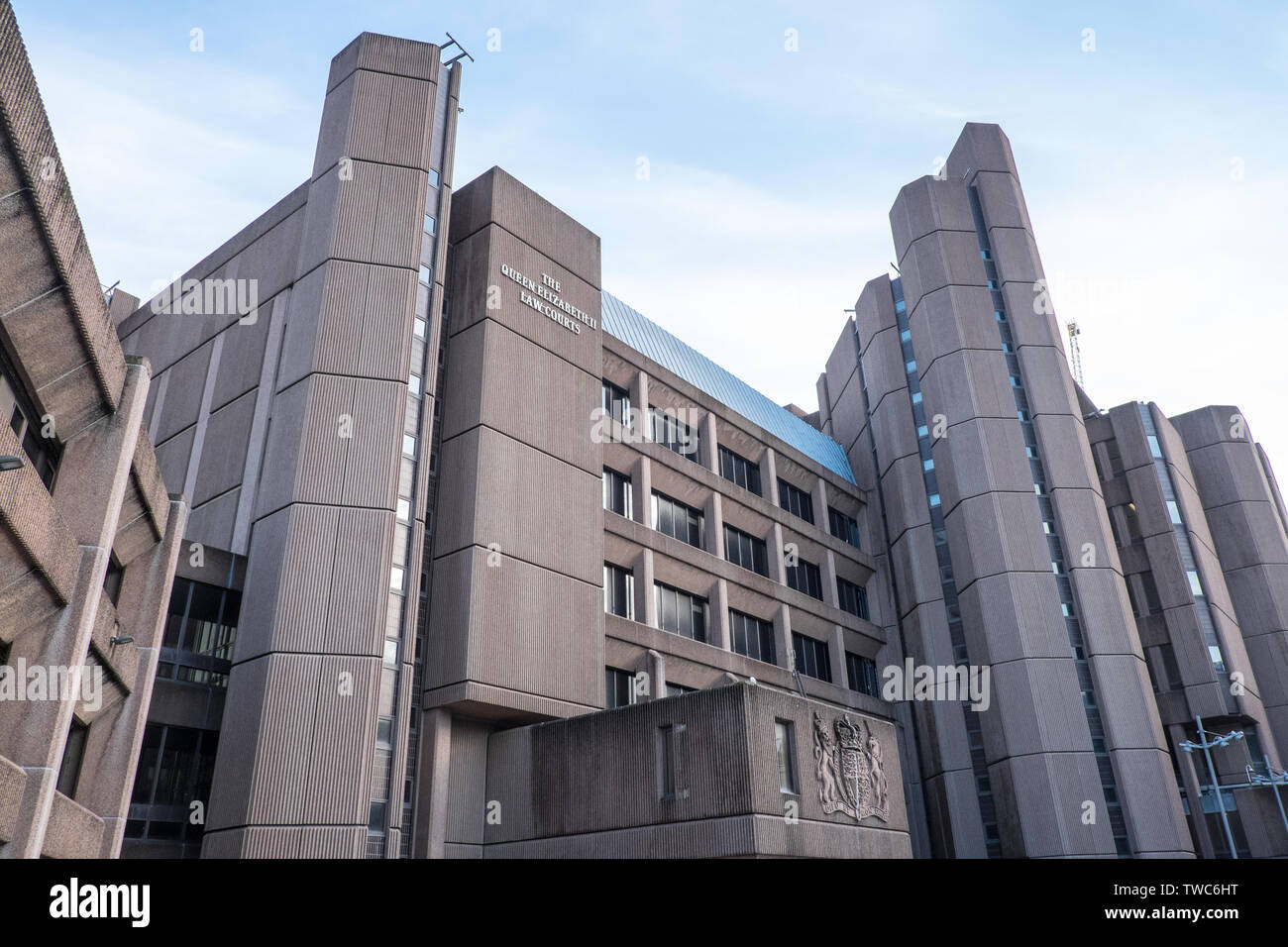 Liverpool crown court building hi-res stock photography and images - Alamy