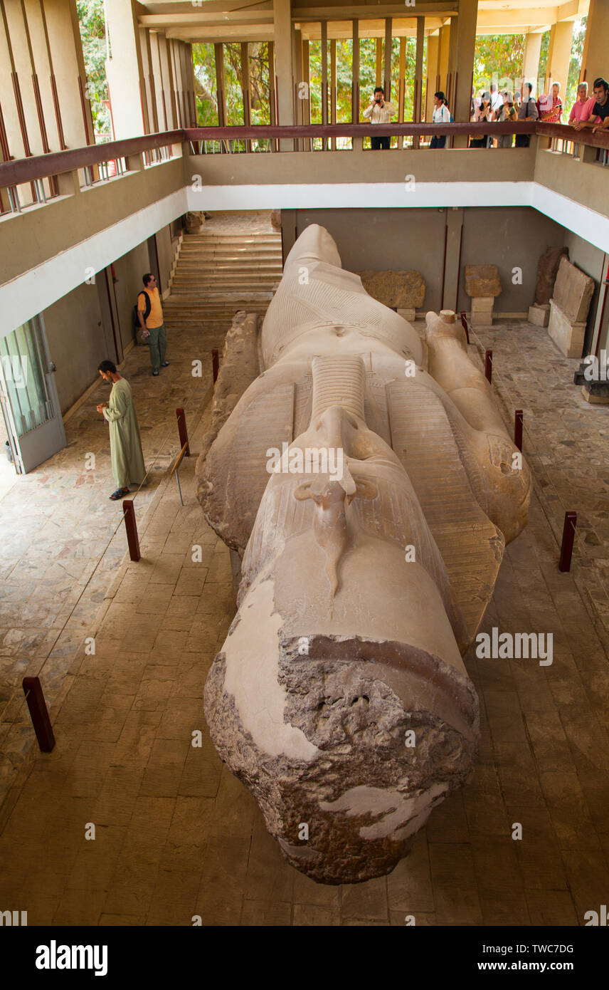 Ramses II,Menfis, El Cairo, Valle del Nilo, Egipto Stock Photo - Alamy