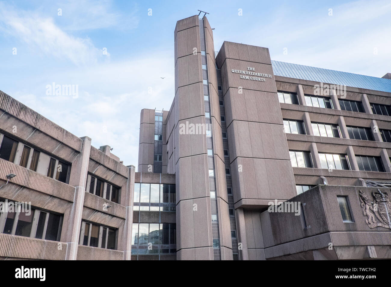 Liverpool crown court building hi-res stock photography and images - Alamy