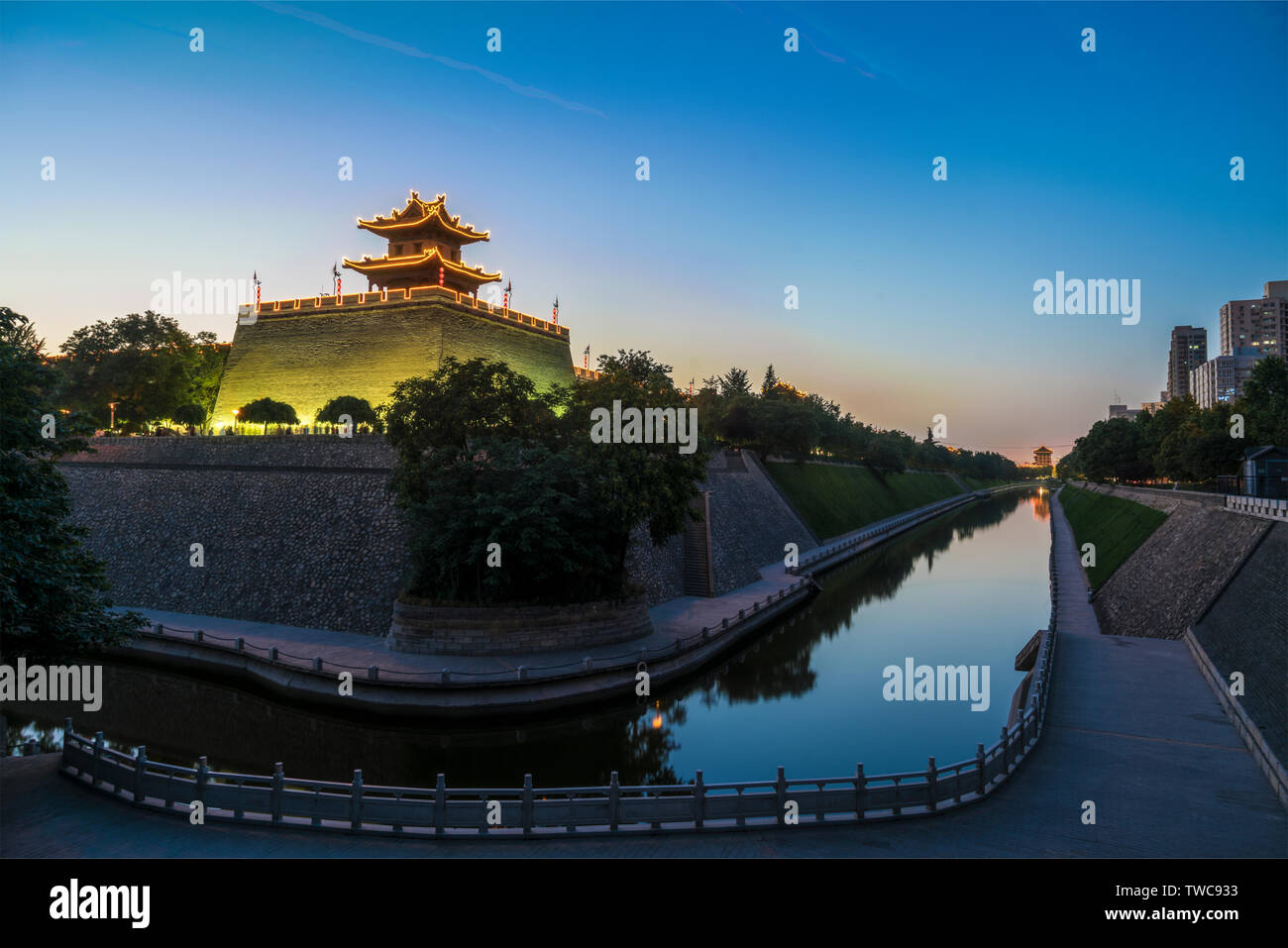 The ancient city of Xi'an, the ancient construction of the Ming and ...