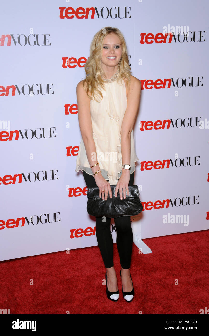 LOS ANGELES, CA. September 18, 2008: Sara Paxton at Teen Vogue's Young ...