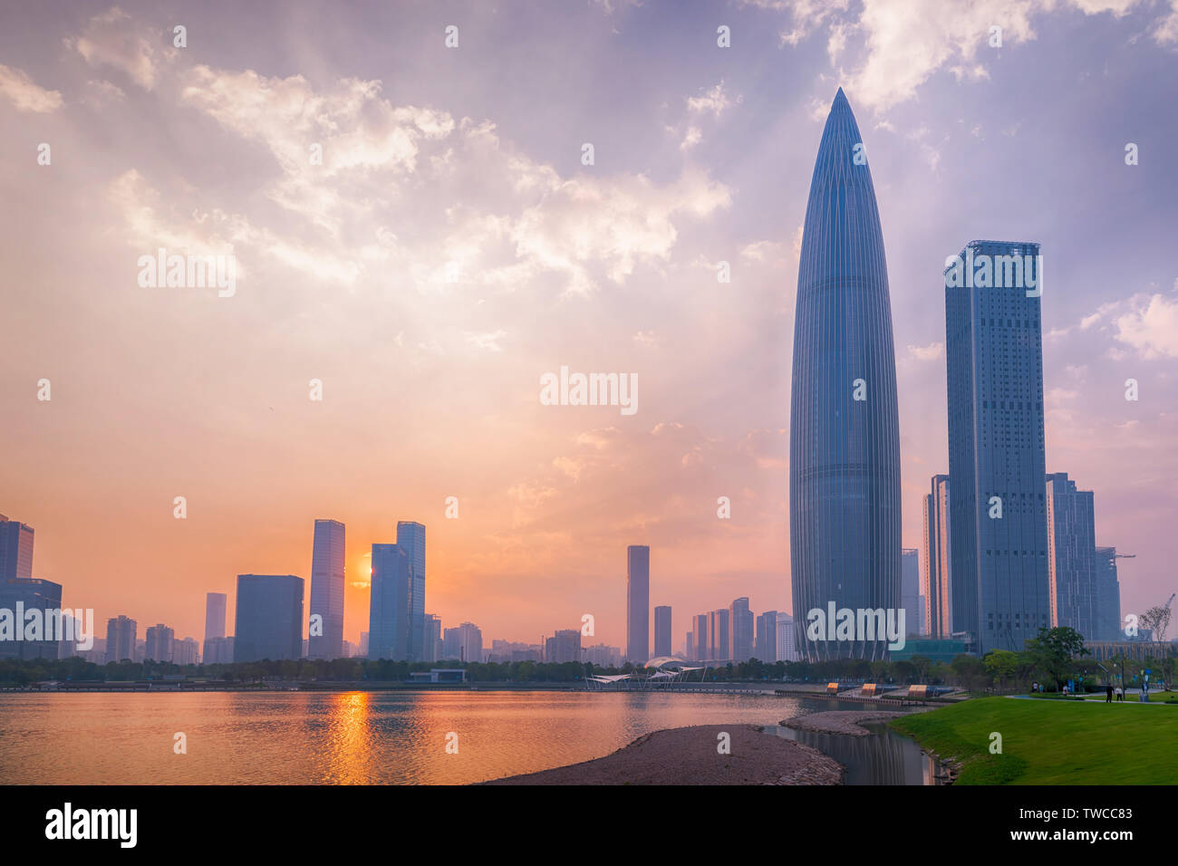 Sunset in Shenzhen Bay before typhoon Stock Photo - Alamy