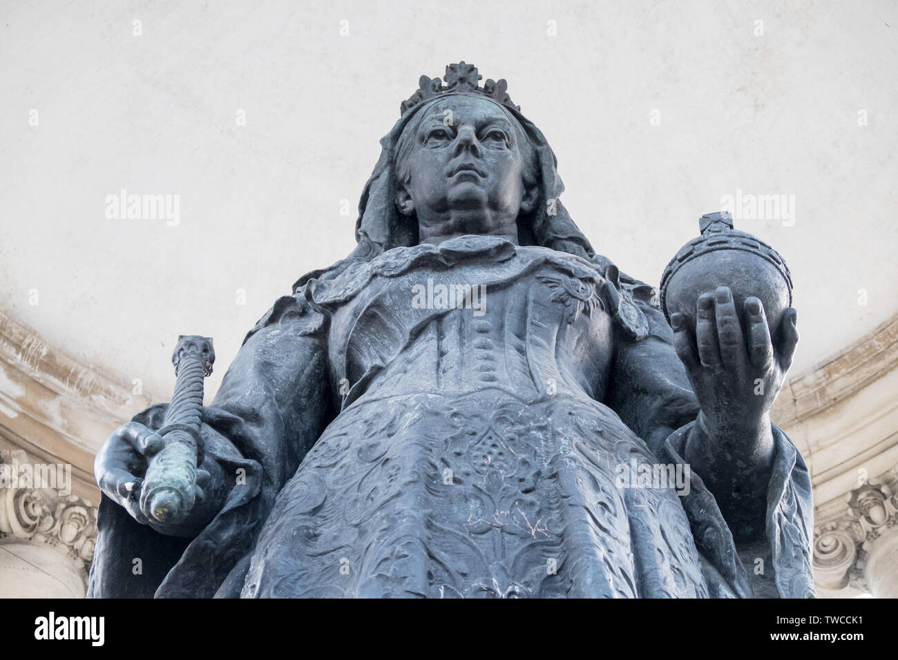 Queen, Victoria,statue,Queen Victoria Monument,Derby Square,Liverpool ...