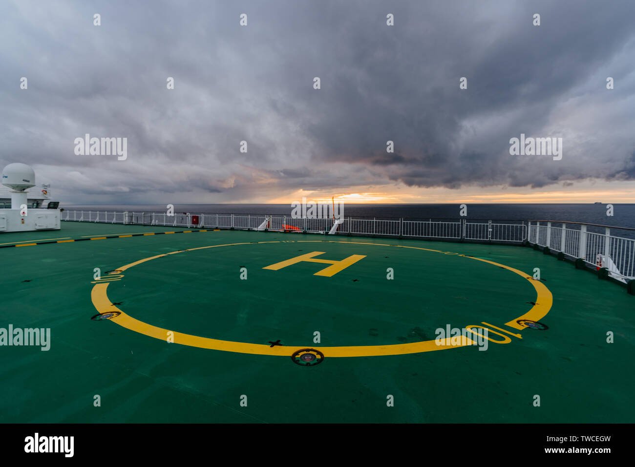 helipad on a ship Stock Photo - Alamy