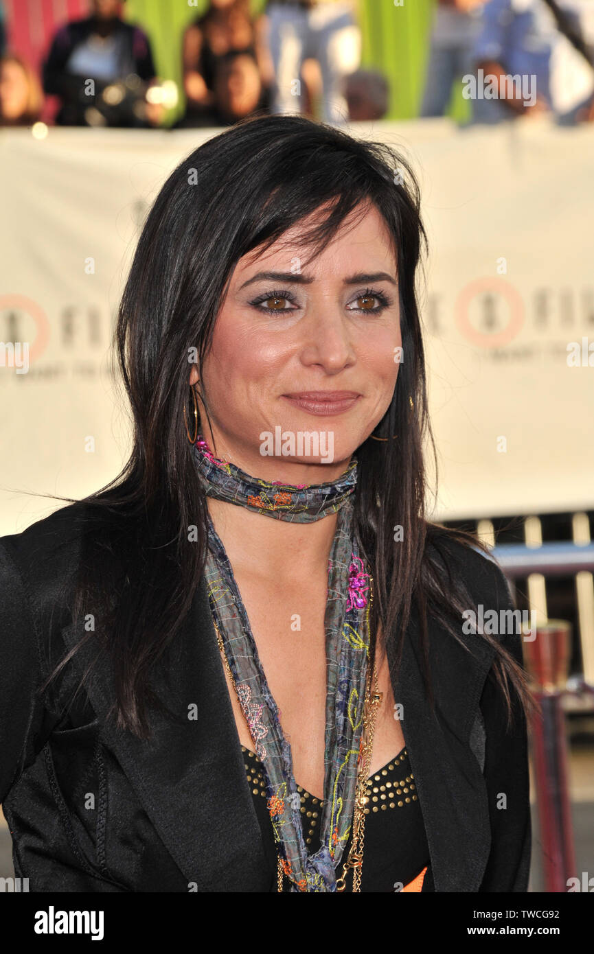 Pamela adlon hi-res stock photography and images - Alamy