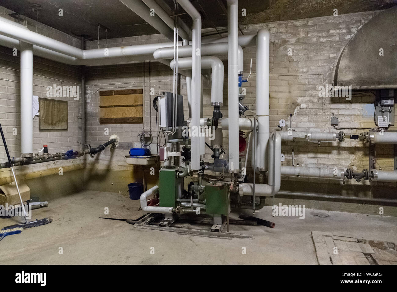 Hot water tank insulation hi-res stock photography and images - Alamy