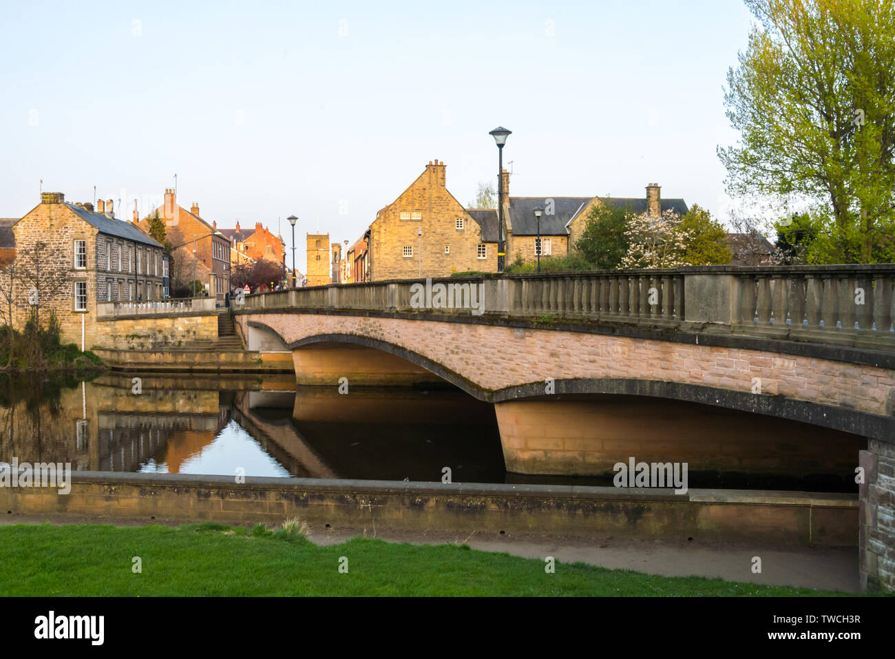 Oldgate bridge crossing river wansbeck hi-res stock photography and ...