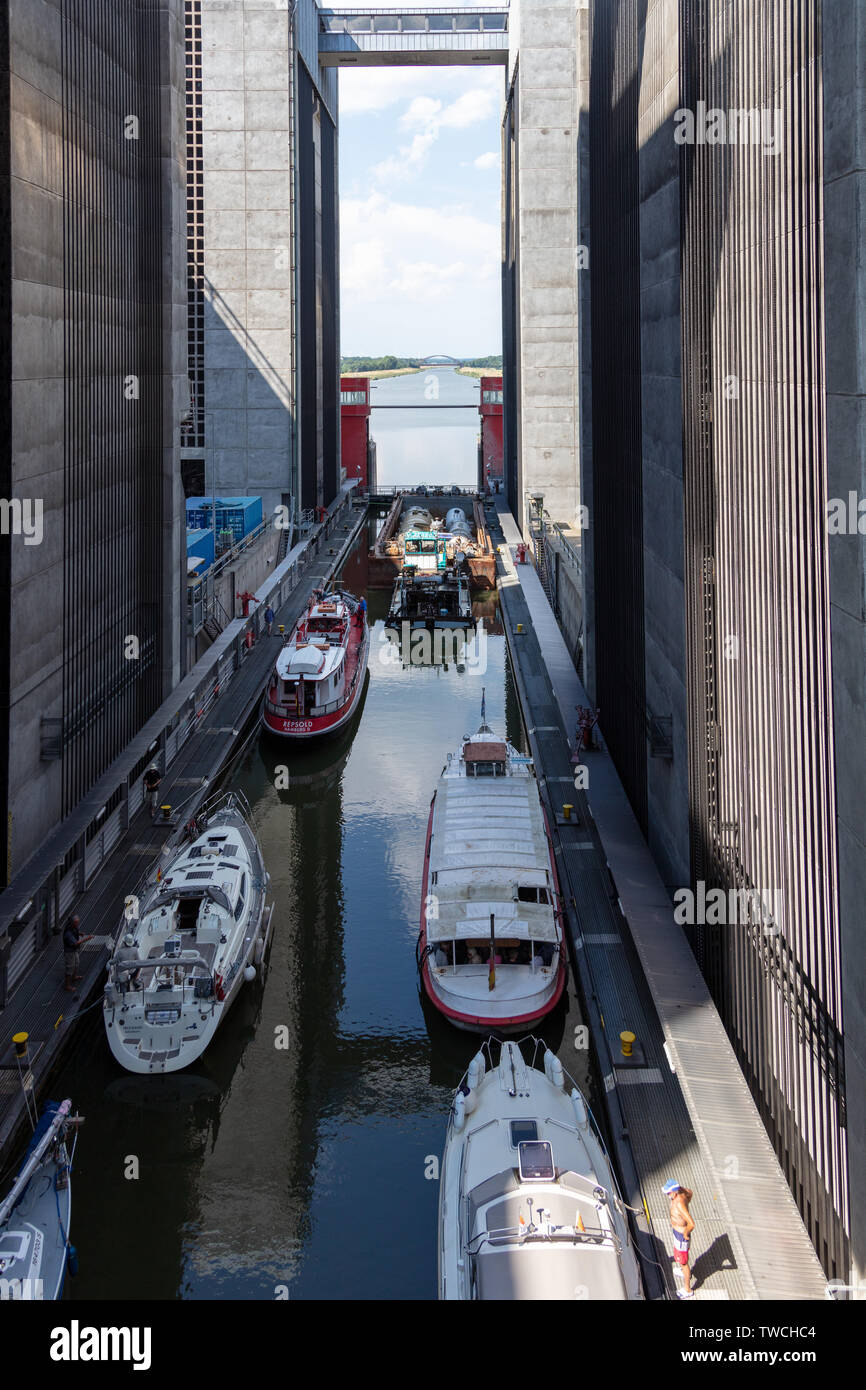 ships have overcome 38 meters in a gigantic ship's hoist Stock Photo ...