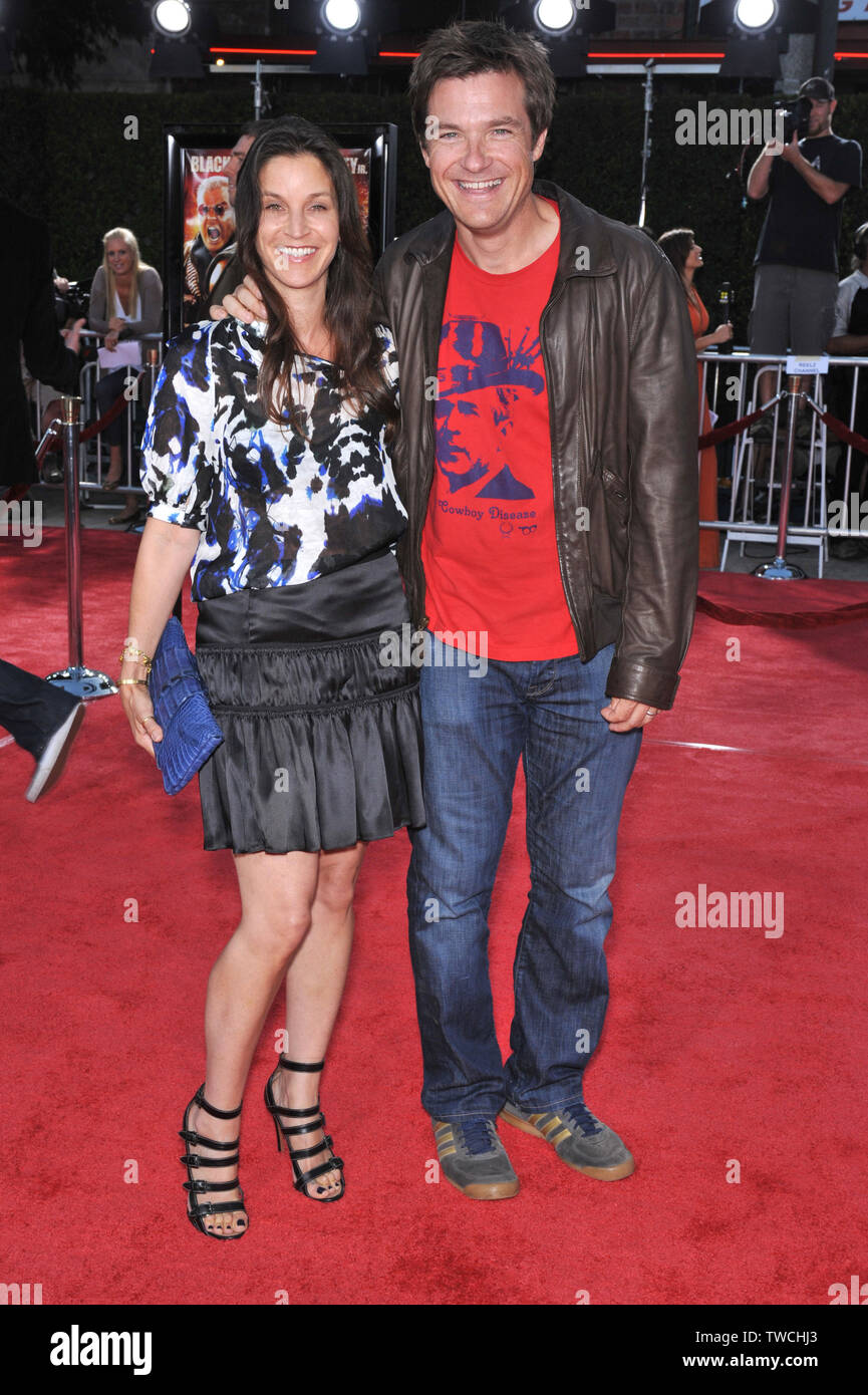 LOS ANGELES, CA. August 11, 2008: Jason Bateman & wife Amanda Anka at ...