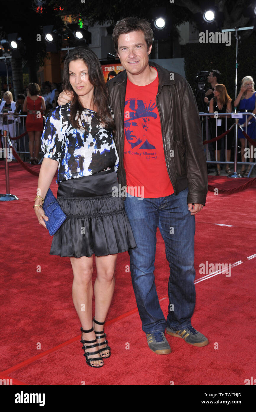 Jason bateman and paul anka hi-res stock photography and images - Alamy