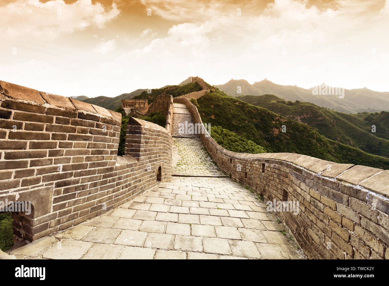 Great wall under sunshineering sunset Stock Photo - Alamy