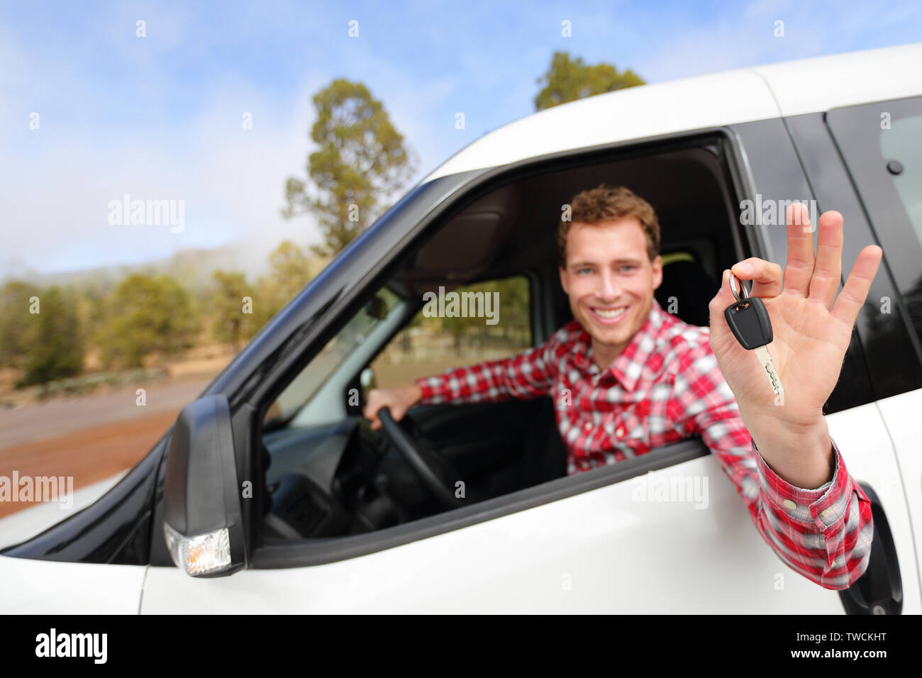 Man holding driving license hi-res stock photography and images - Alamy