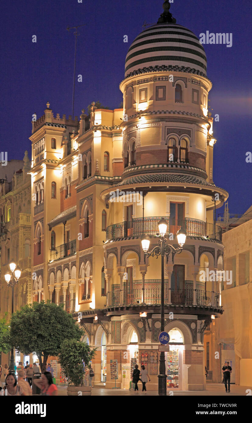 Edificio la adriatica seville hi-res stock photography and images - Alamy