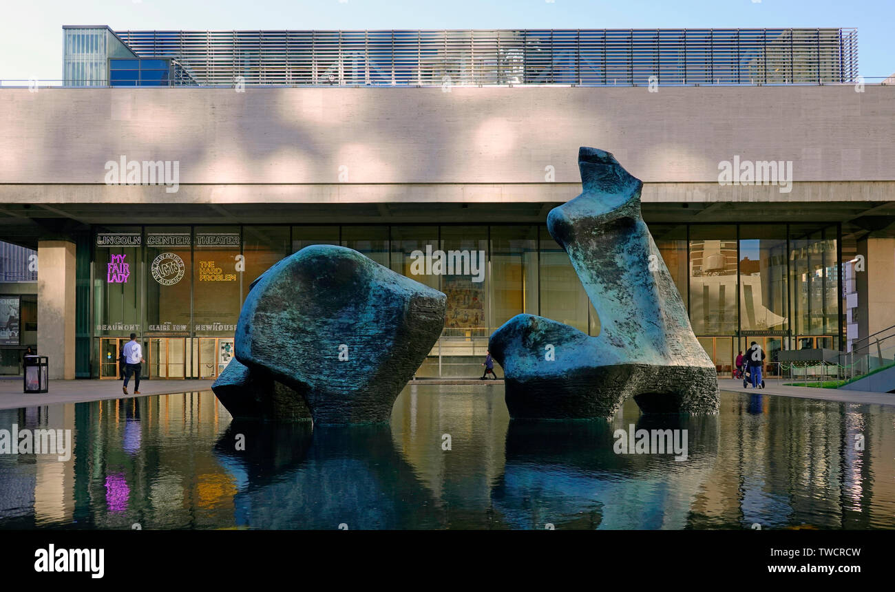 Lincoln Center reflecting pool Manhattan NYC Stock Photo - Alamy