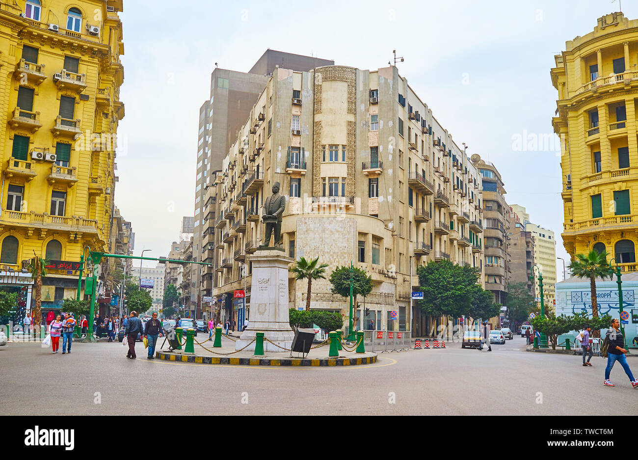 CAIRO, EGYPT - DECEMBER 22, 2017: Explore Talaat Harb square - the ...