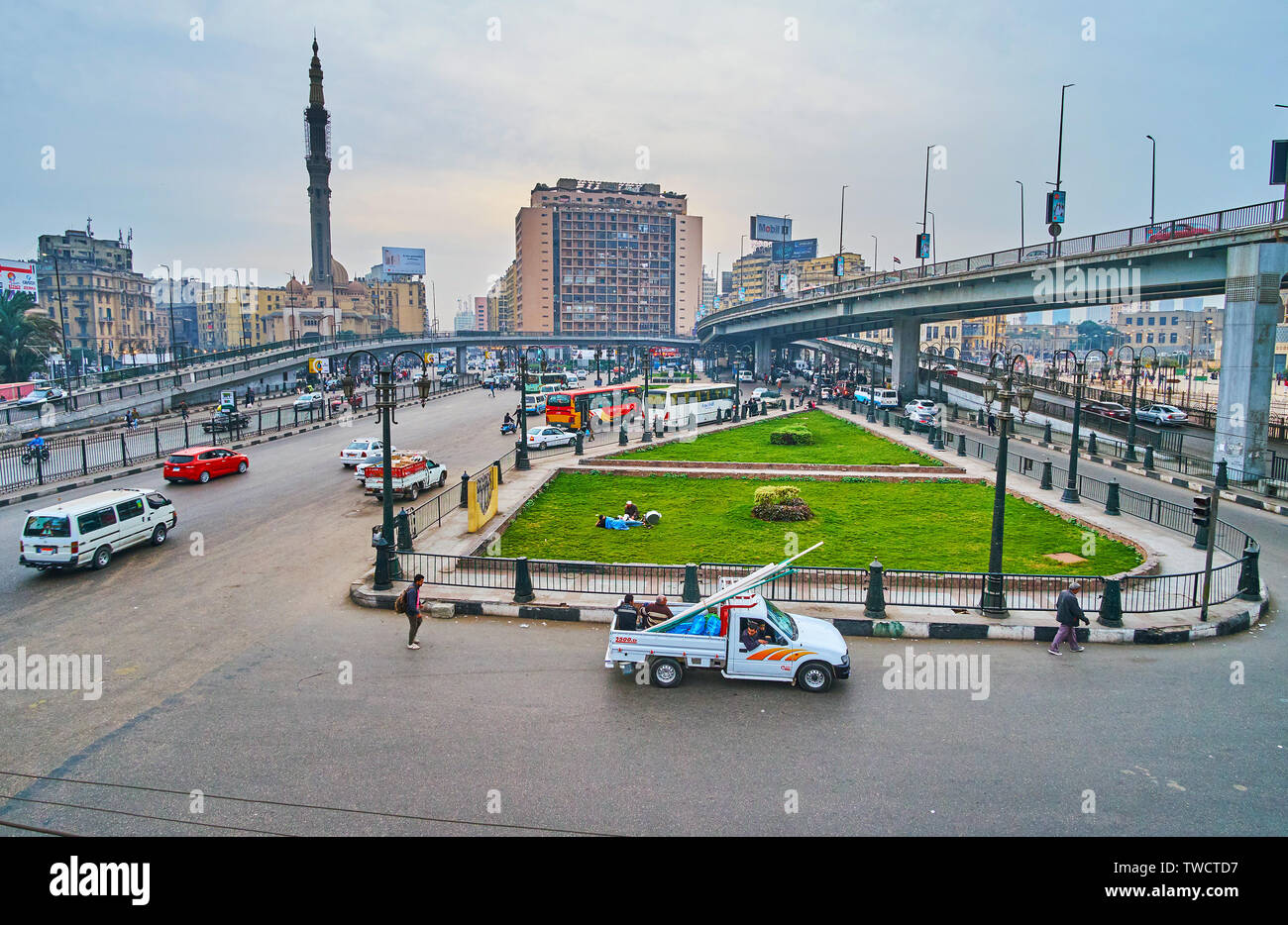 CAIRO, EGYPT - DECEMBER 22, 2017: The slender minaret of Al Fath Mosque ...