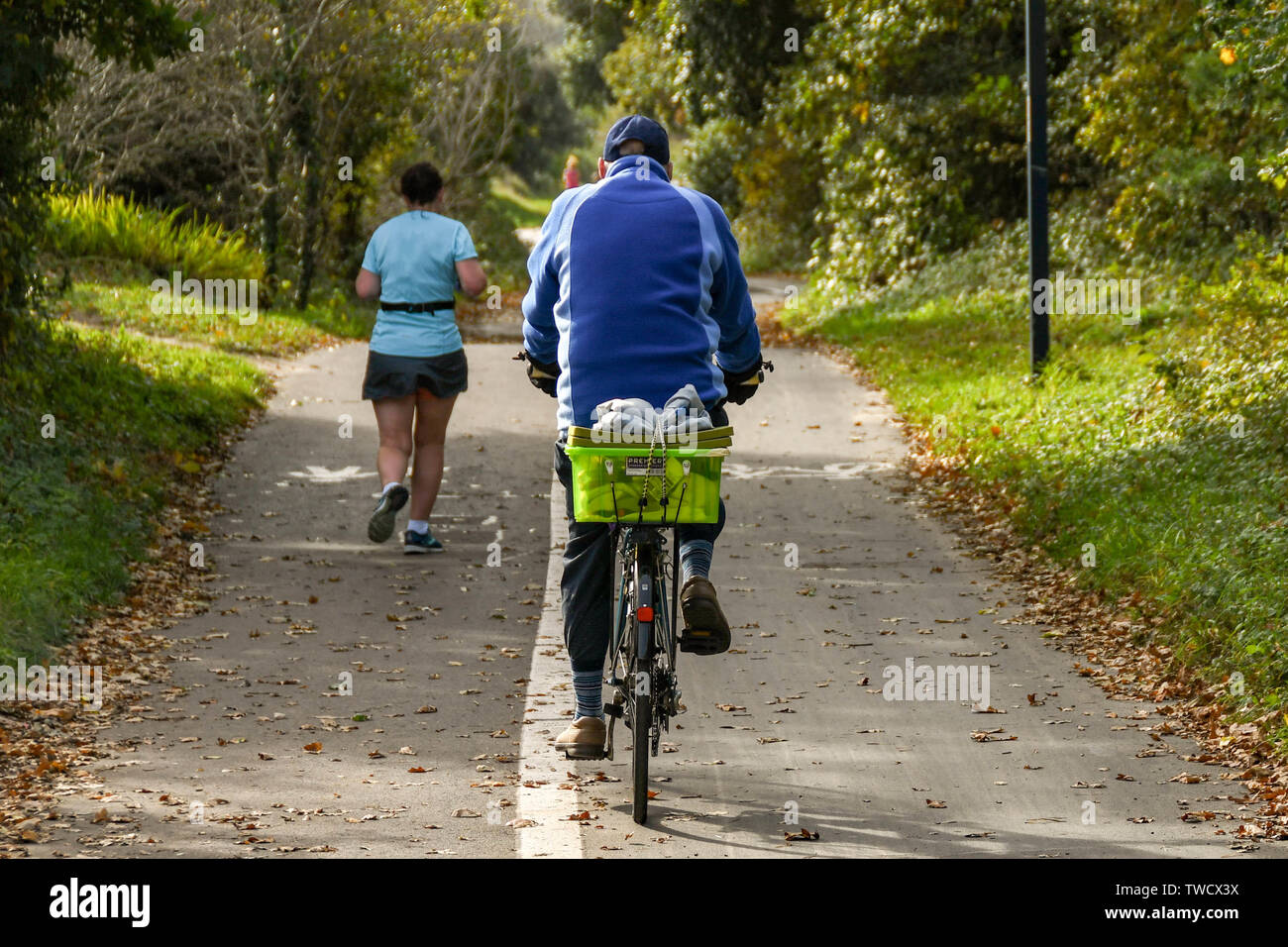 Jogging bike hi-res stock photography and images - Alamy
