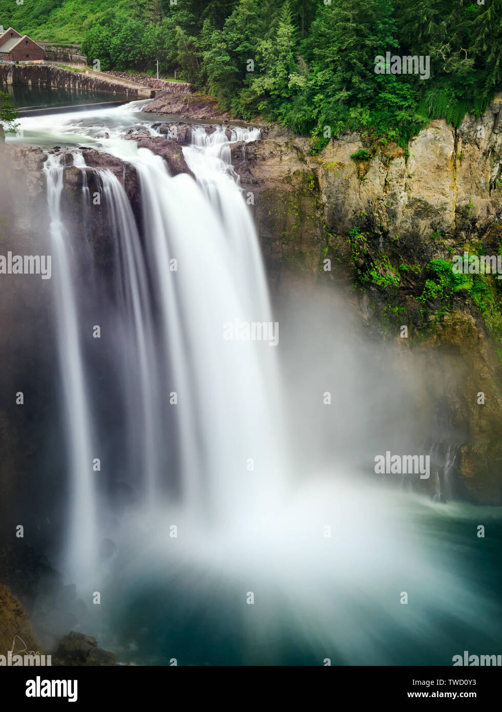 Waterfalls by seattle hi-res stock photography and images - Alamy