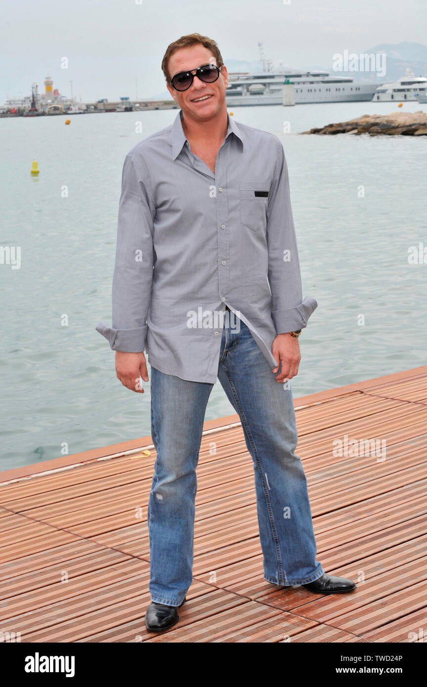 Full contact van damme hi-res stock photography and images - Alamy