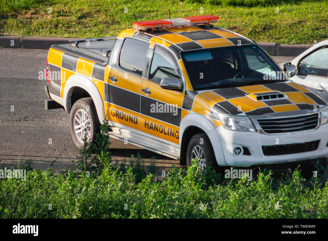 ground handling car airport travel Stock Photo - Alamy