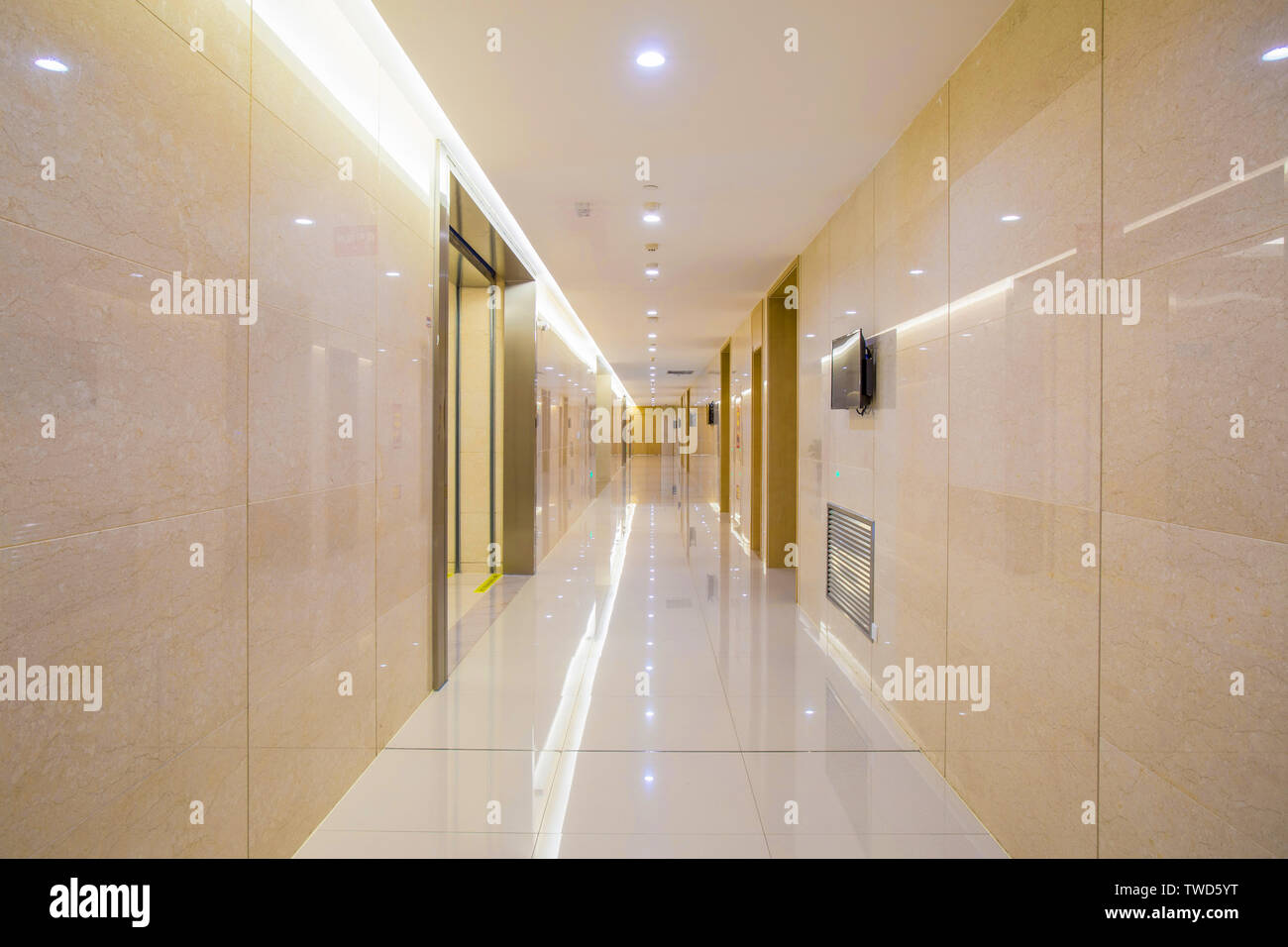 Public building corridors hi-res stock photography and images - Alamy