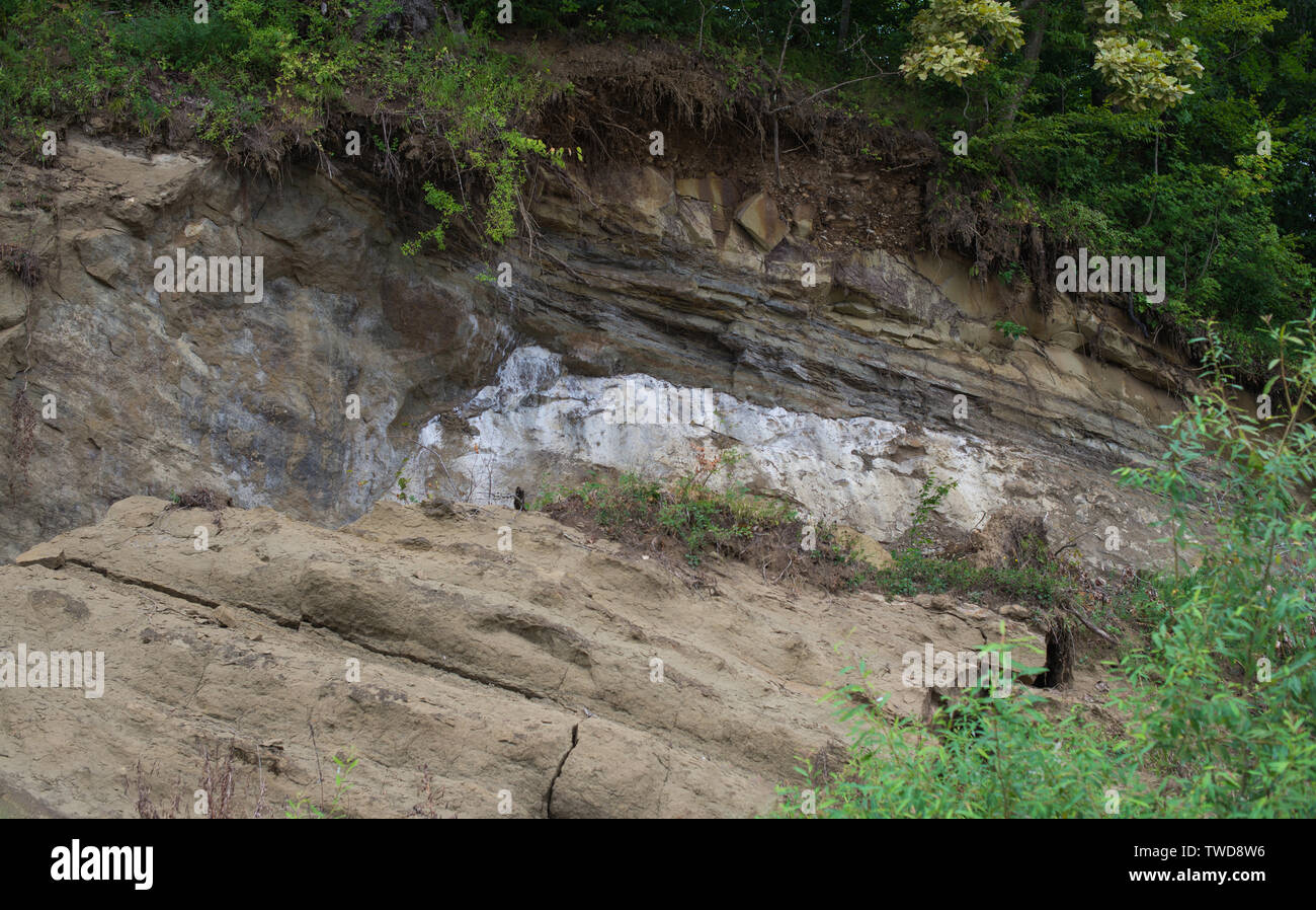 Clay and sand strata hi-res stock photography and images - Alamy