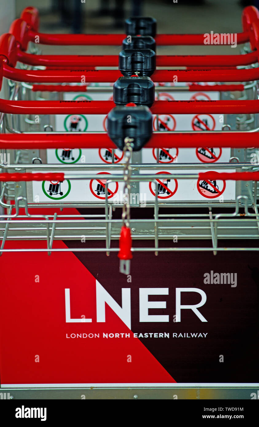 London north eastern railway trolleys hi-res stock photography and ...