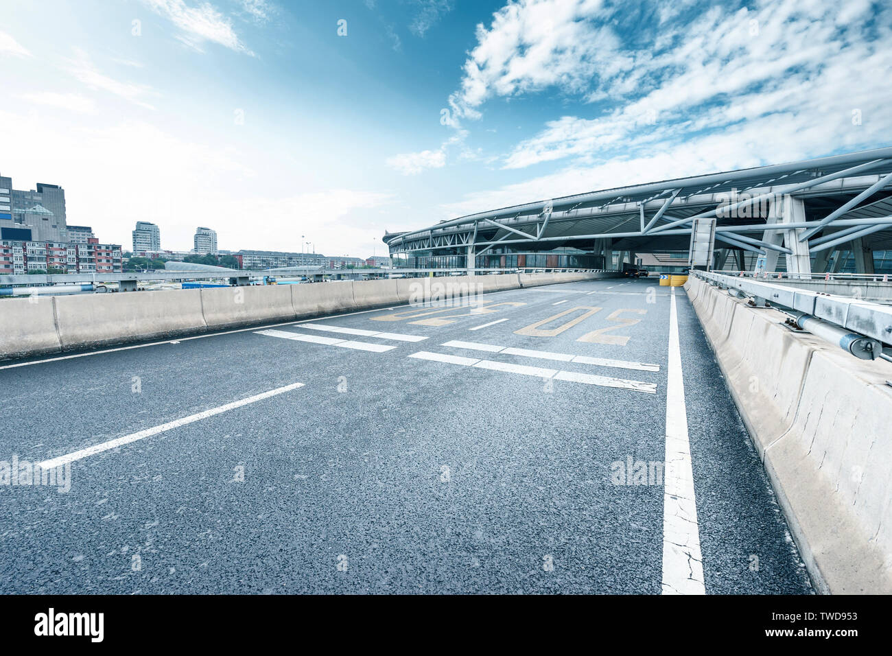 Skyline and road through photography Stock Photo - Alamy
