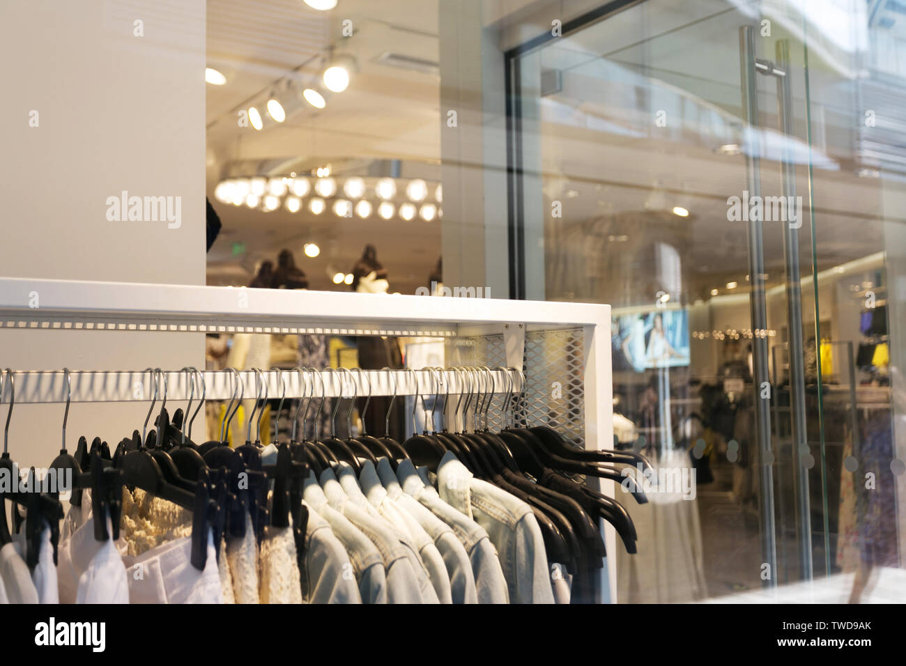 Modern fashion shop interior Stock Photo - Alamy