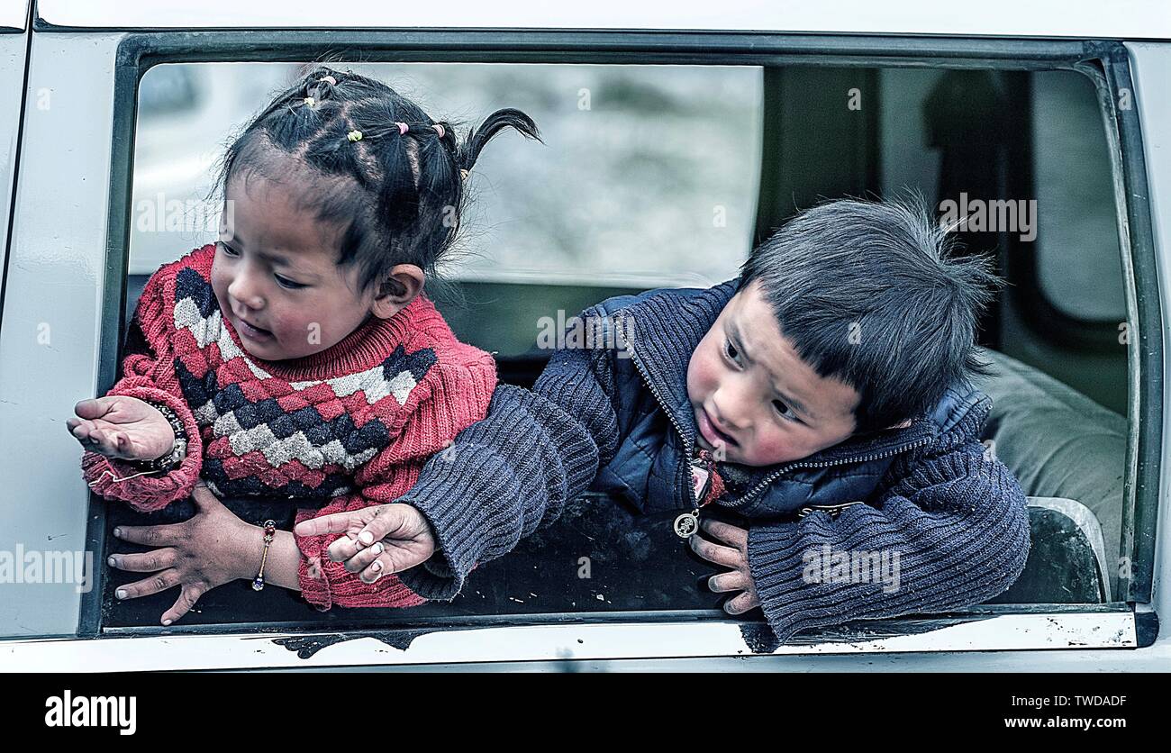 Tibet, Tibetan names, children, women, documentary humanities Stock ...