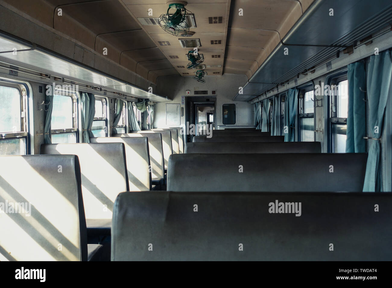 Daylight green trains hi-res stock photography and images - Alamy