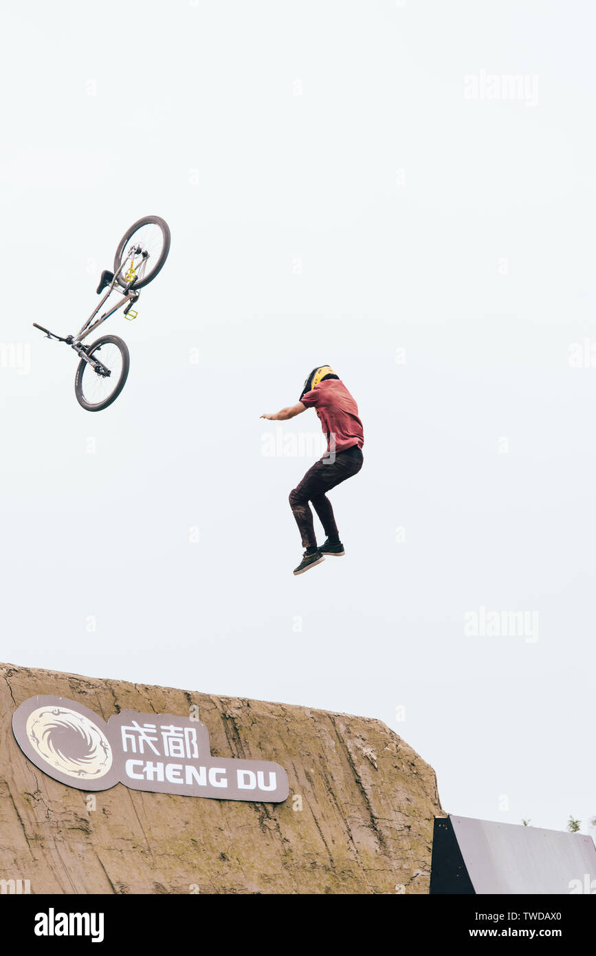 Cycling skills hi-res stock photography and images - Alamy