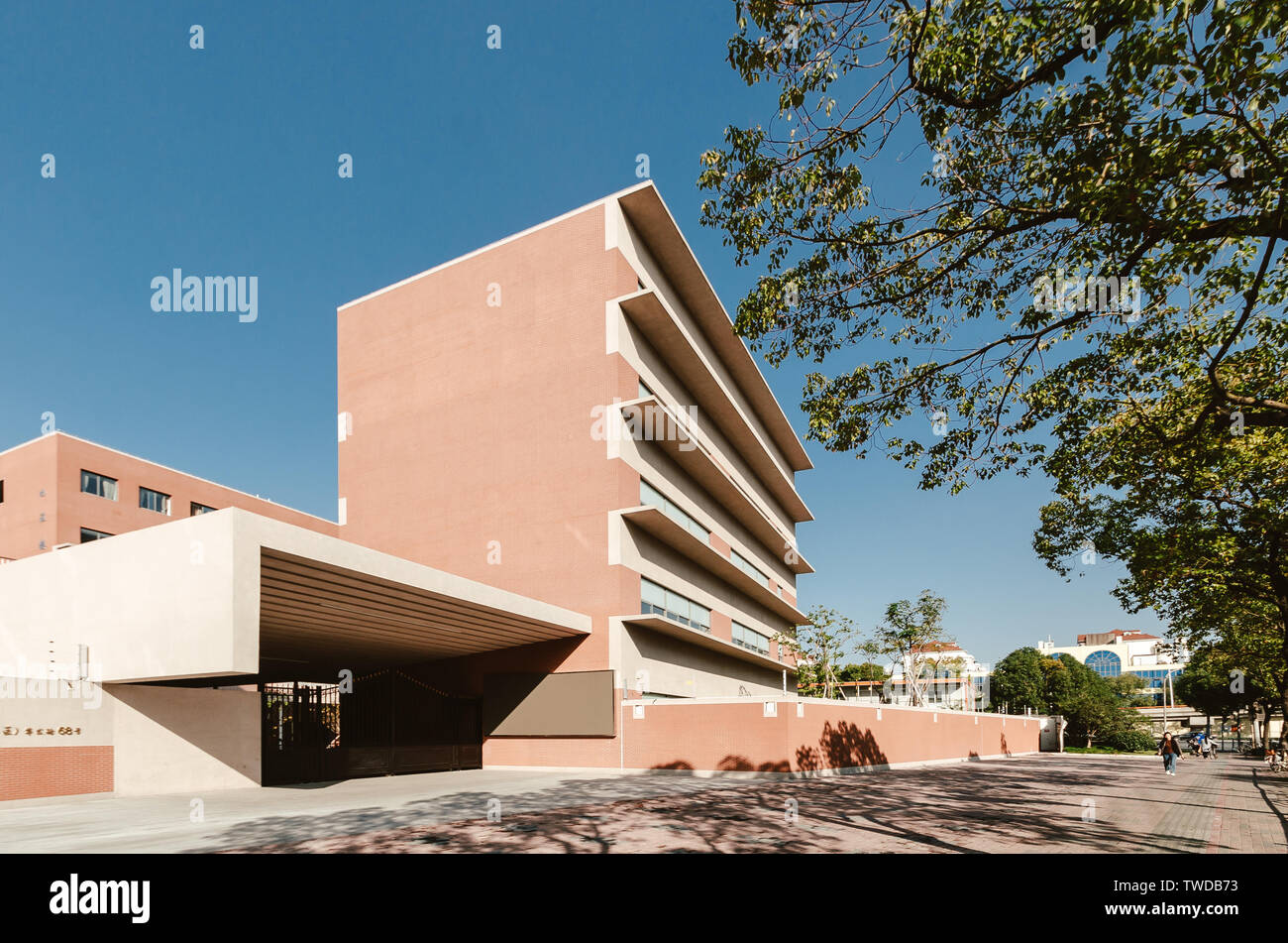 New Campus of Xuhui Middle School in Shanghai Stock Photo - Alamy