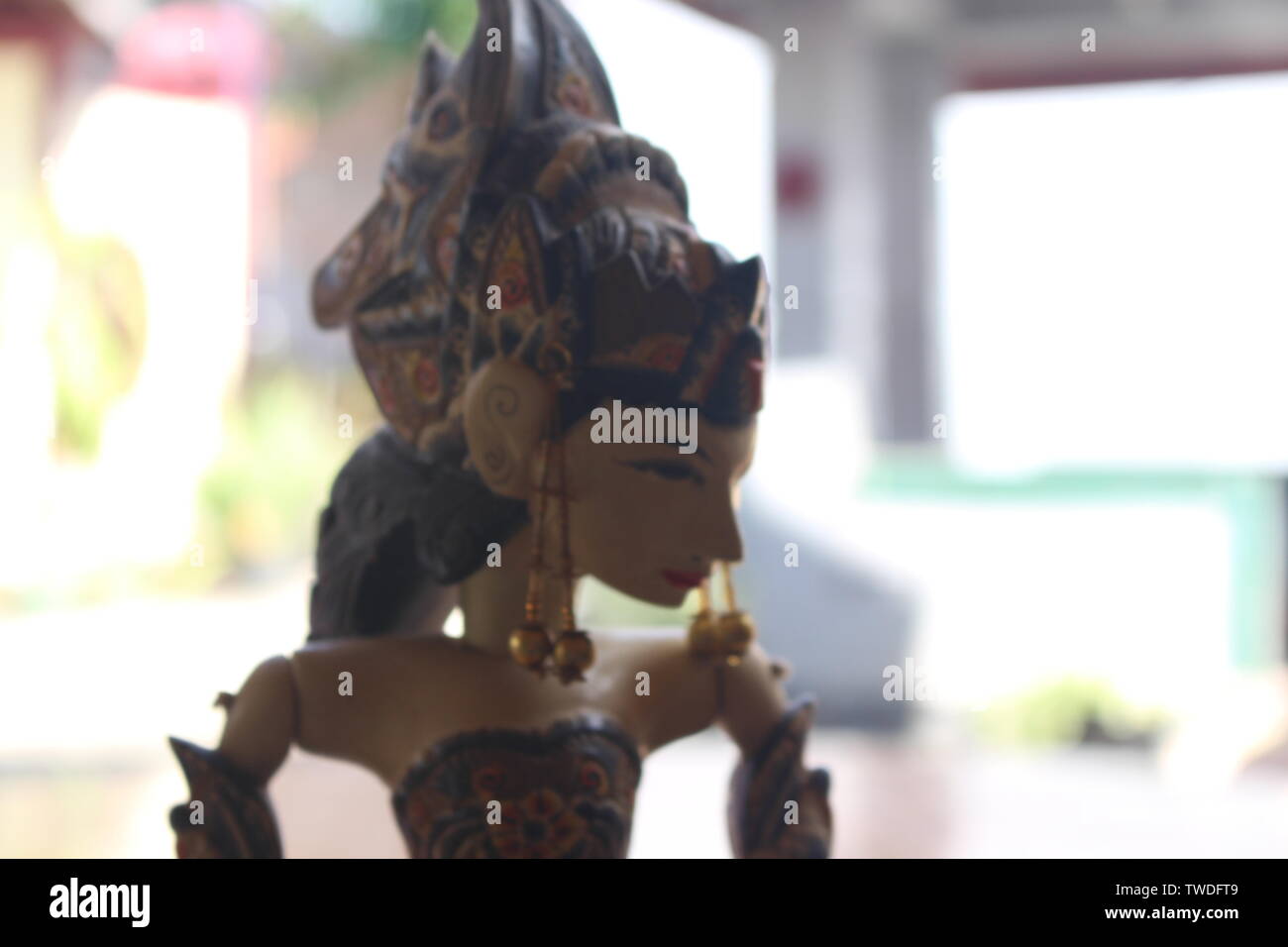 srikandi wayang sunda female Stock Photo - Alamy