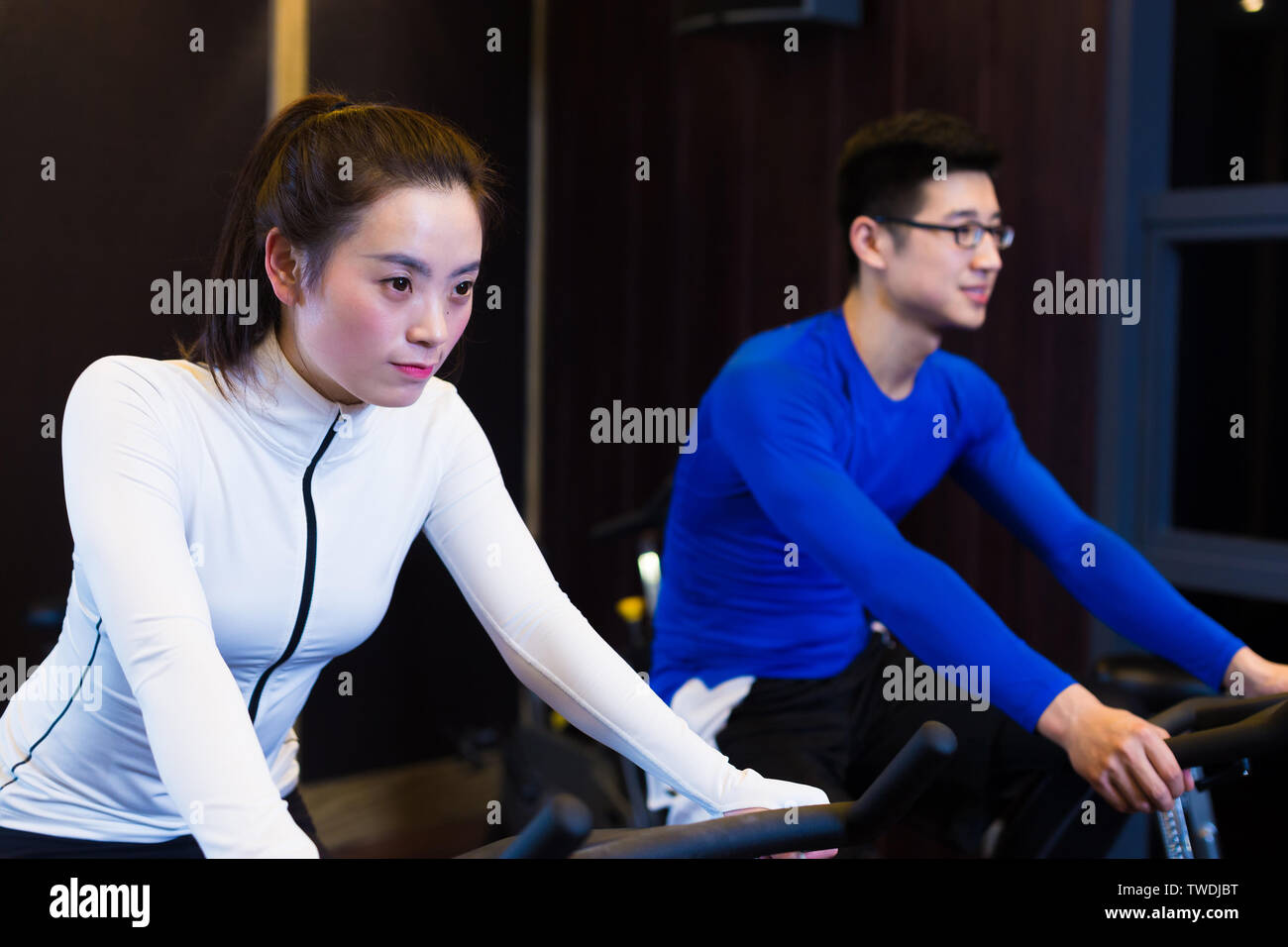 young asian people working out in modern gym Stock Photo - Alamy