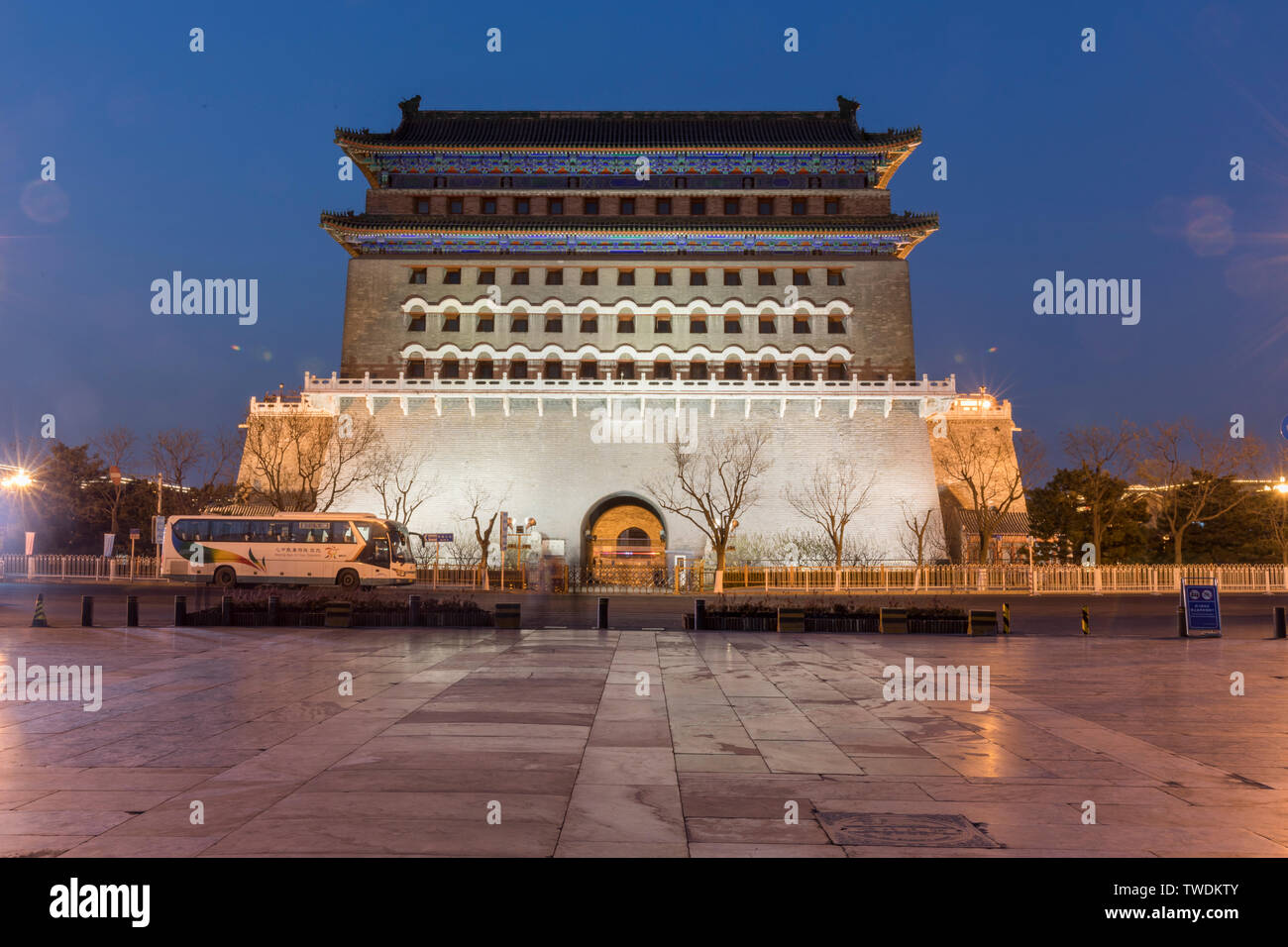 Night view of the front gate fence pedestrian street Stock Photo - Alamy