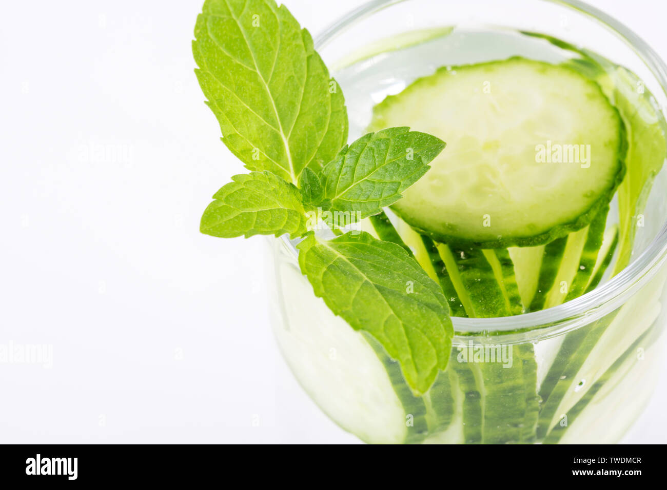 Close-up of a glass of cucumber water Stock Photo - Alamy