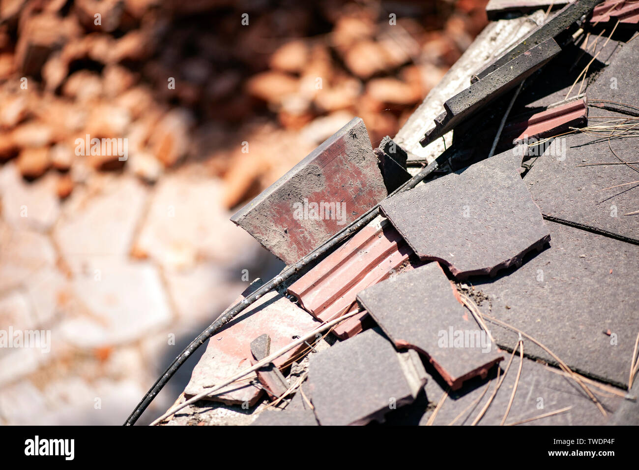 Broken roof hi-res stock photography and images - Alamy