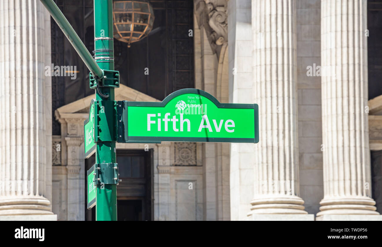 Walk don't walk sign usa hi-res stock photography and images - Alamy