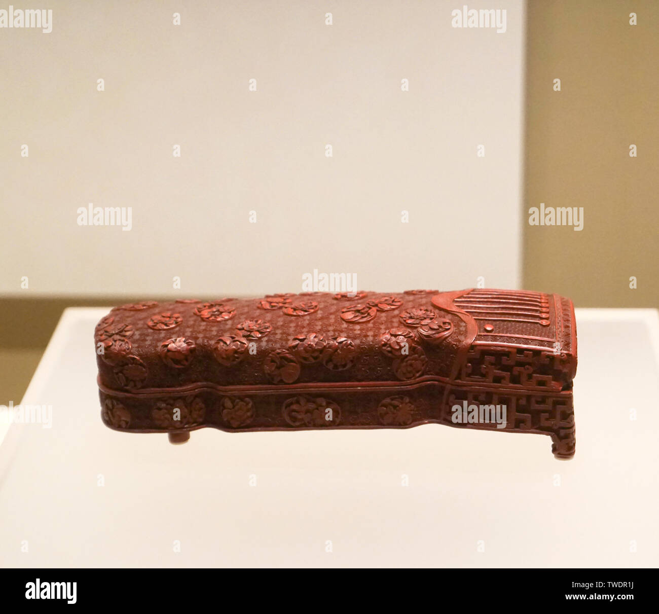Lacquer ware hi-res stock photography and images - Alamy