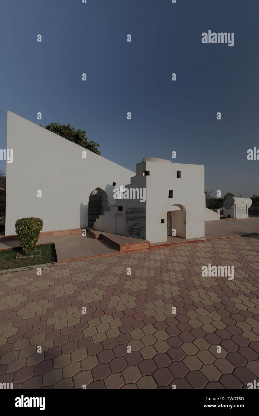 12 Feb 2005 (Vedh Shala)18th-century open-air observatory (Jantar ...