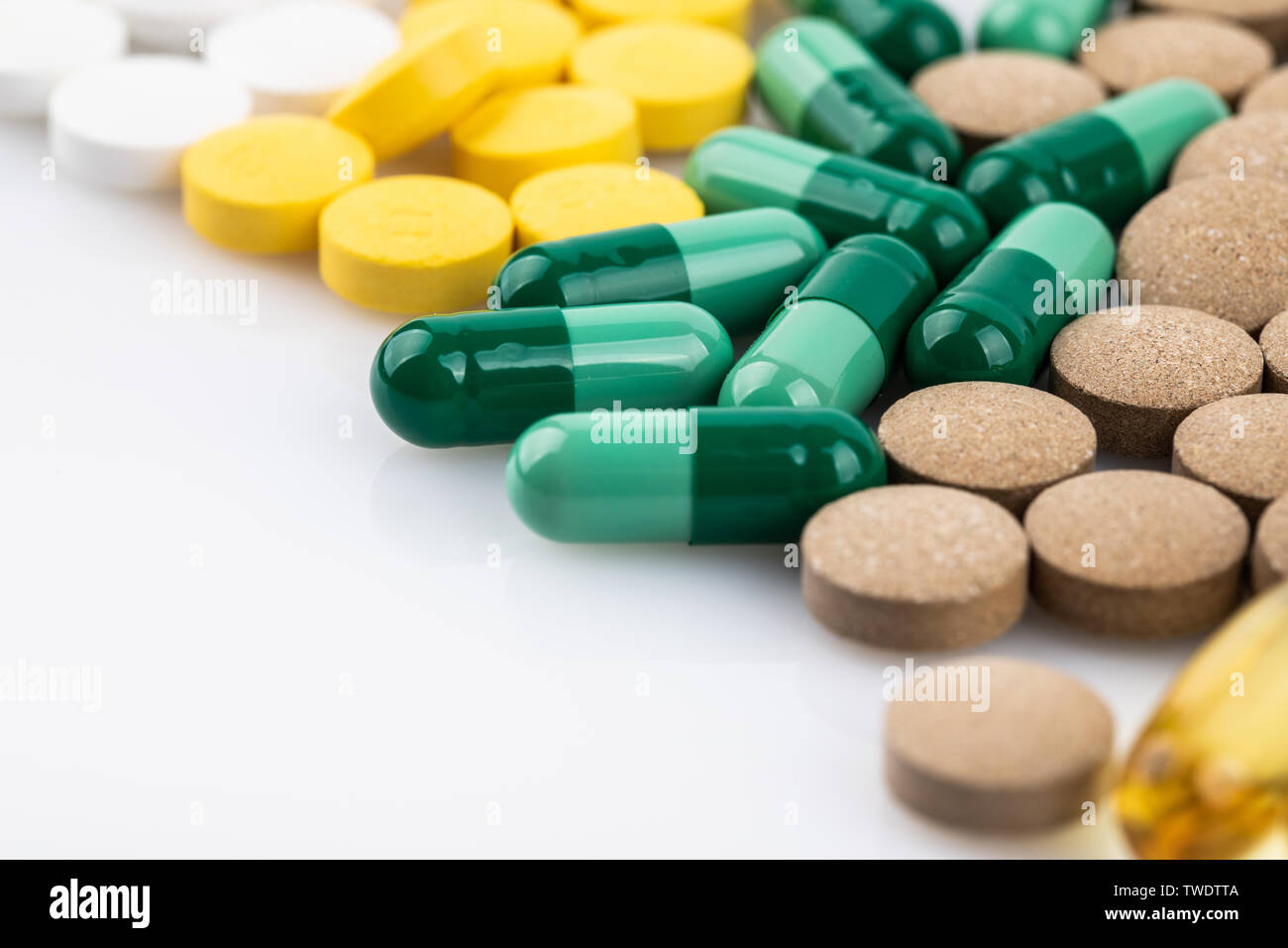 Drugs and medical health Stock Photo - Alamy