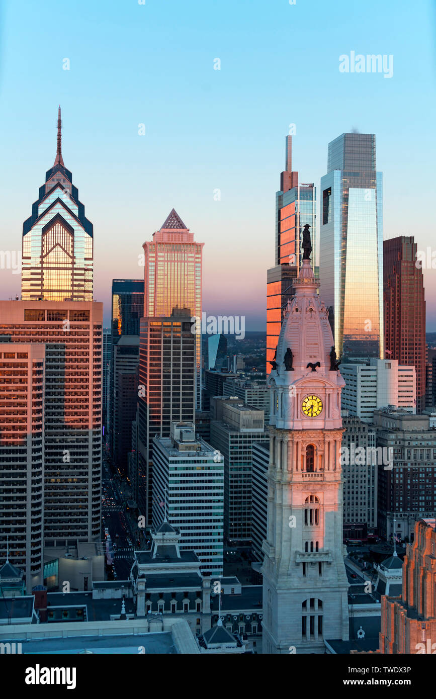 DOWNTOWN SKYLINE PHILADELPHIA PENNSYLVANIA USA Stock Photo - Alamy